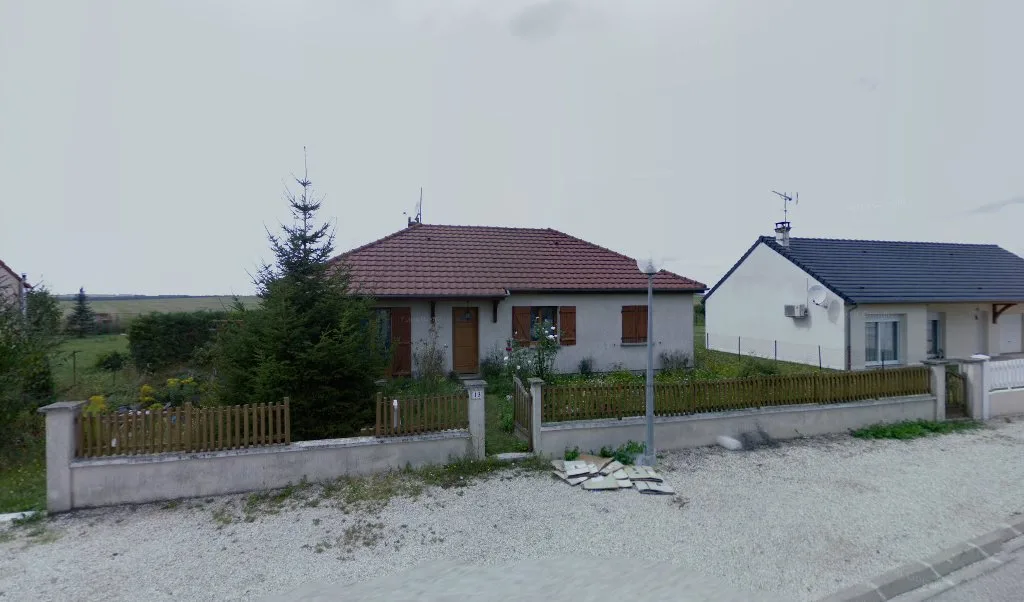 COMBLES ET VOUS, devis charpente, toiture et menuiserie à Voué 10150